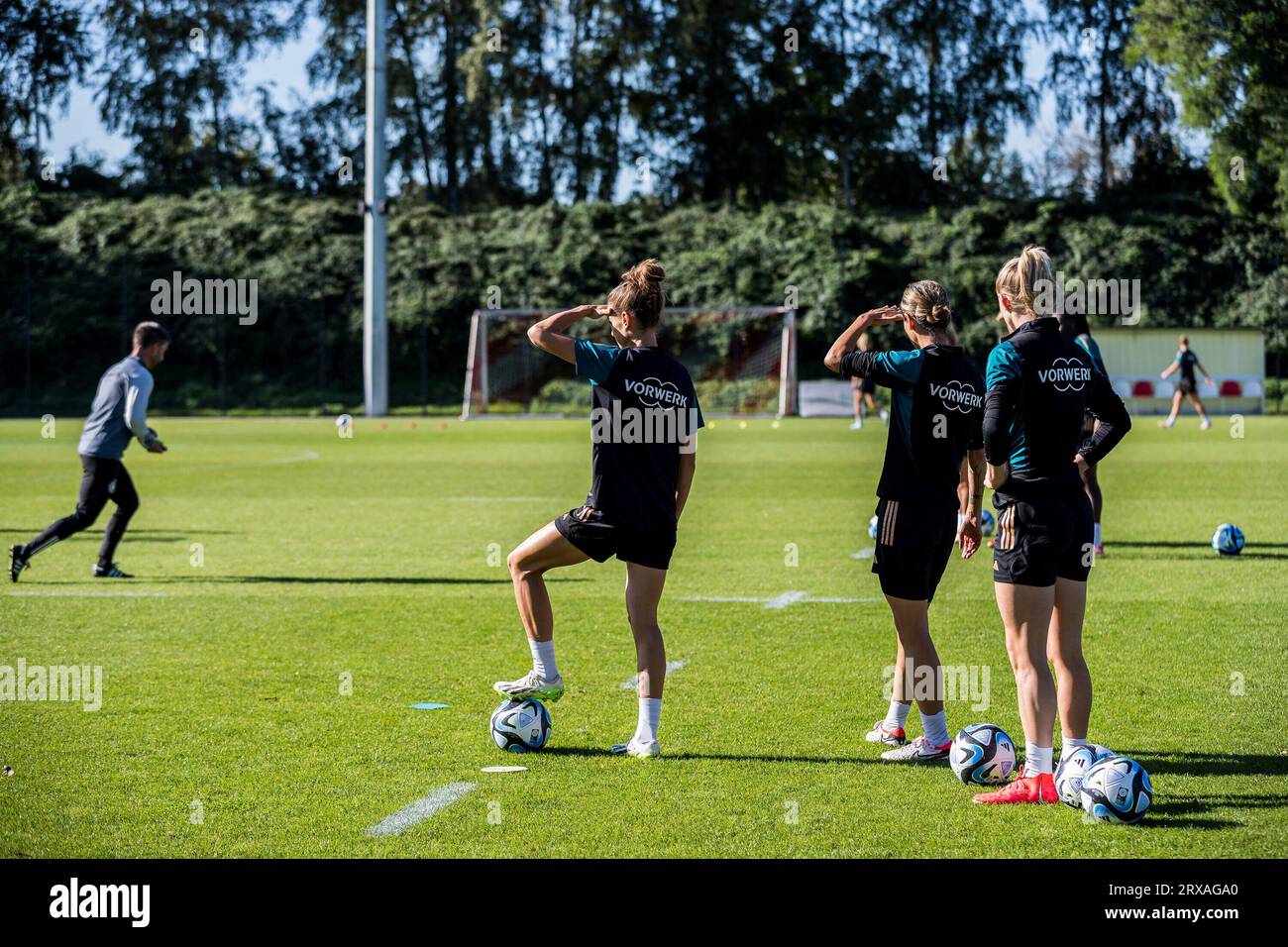 Sonne rauch hi-res stock photography and images - Alamy