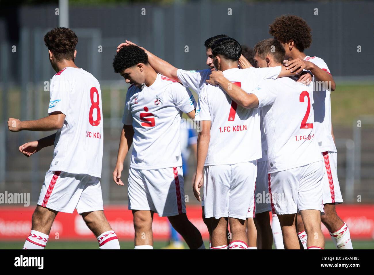 Koeln, Deutschland. 24th Sep, 2023. 1.FC Koeln U19 im Jubel nach dem Tor Arda Suene (1.FC Koeln ...