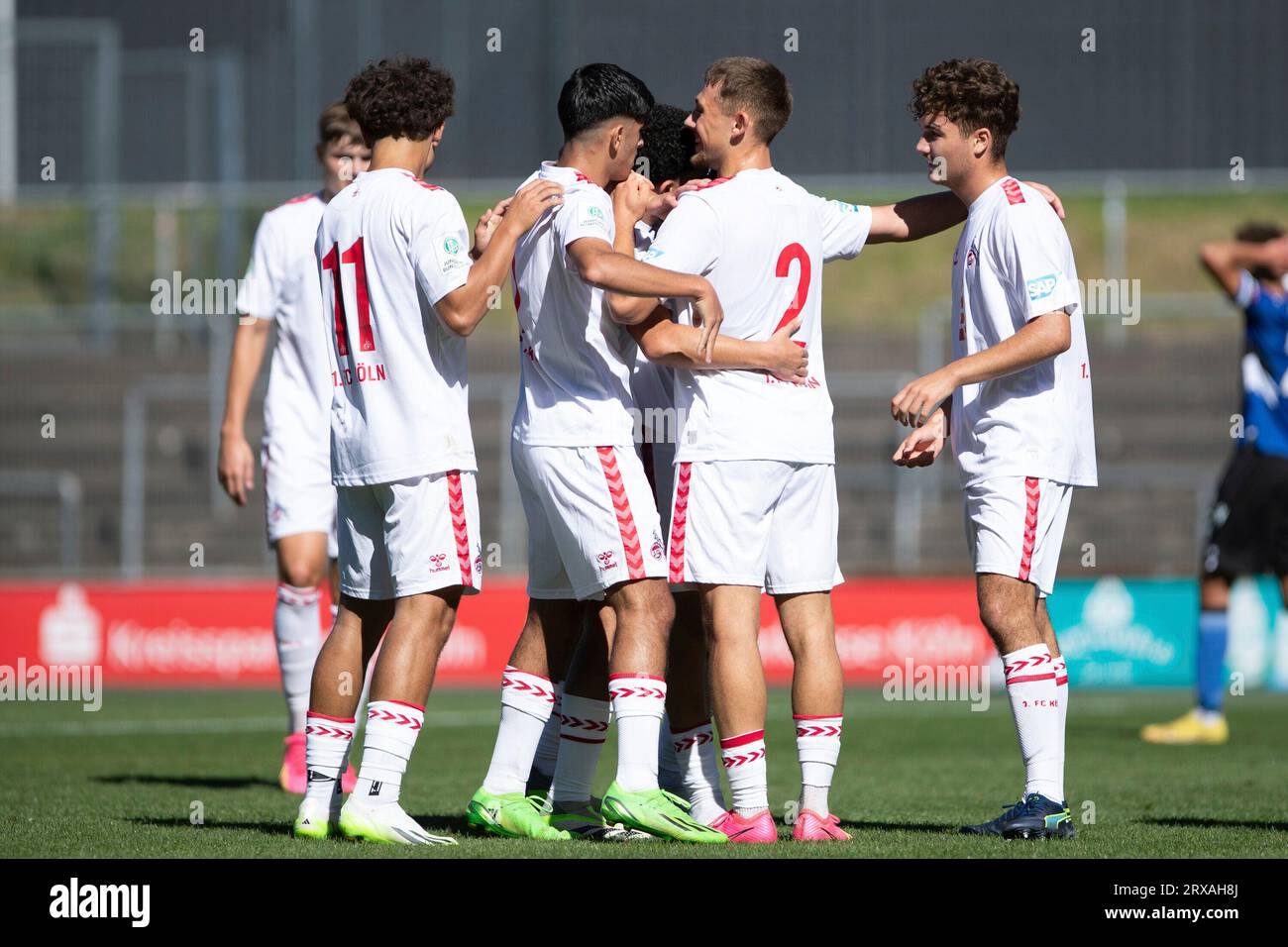 Koeln, Deutschland. 24th Sep, 2023. 1.FC Koeln U19 im Jubel nach dem Tor Arda Suene (1.FC Koeln ...