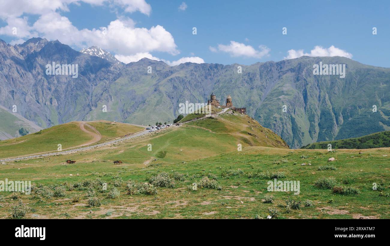 Beautiful view of the Gergeti Trinity Church, Kazbegi, Caucasus ...