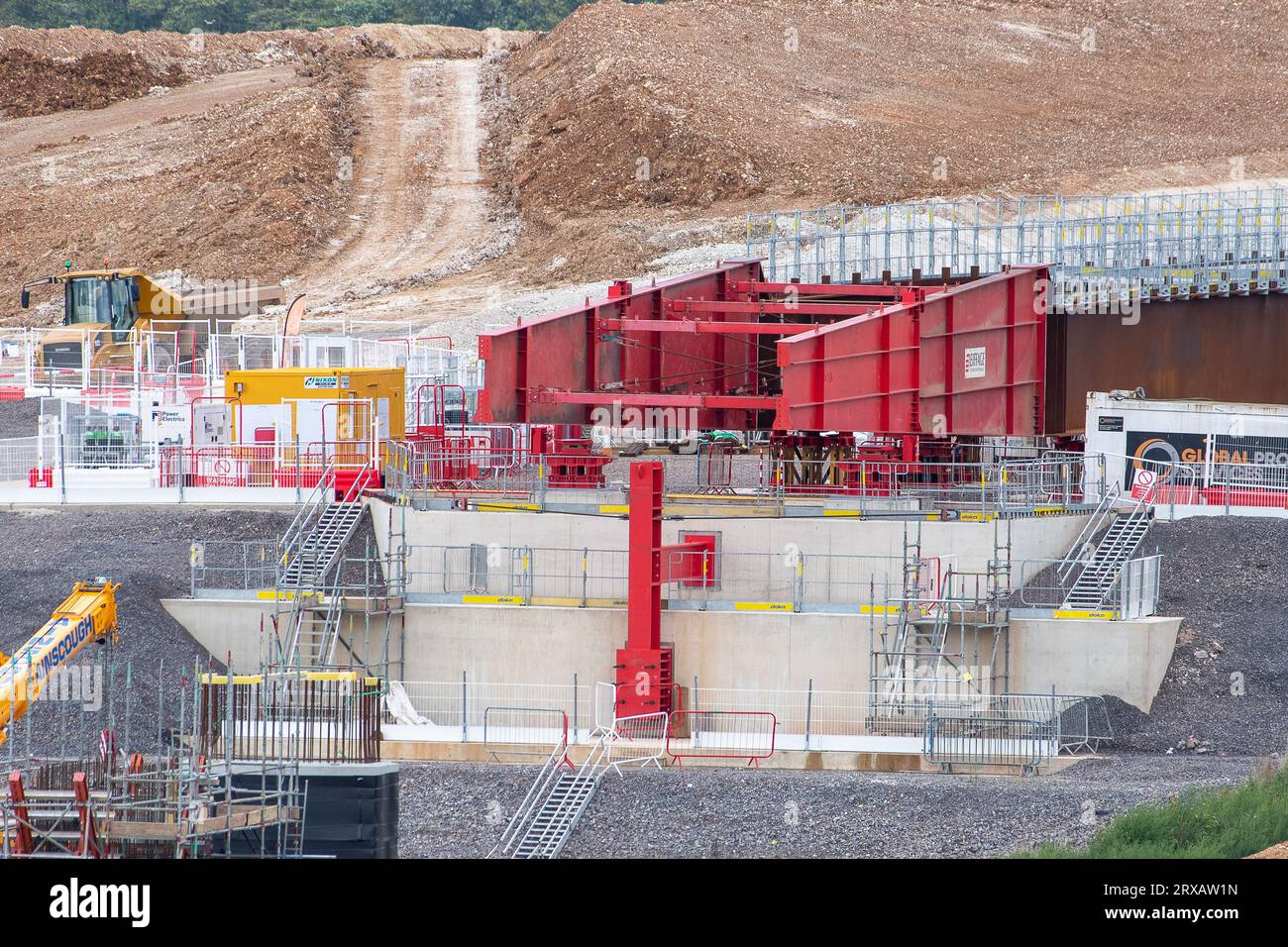 Wendover Dean, UK. 24th September, 2023. Construction of the HS2 High ...