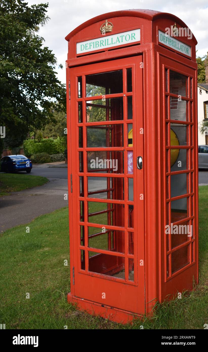 Defibrillator box hi-res stock photography and images - Alamy