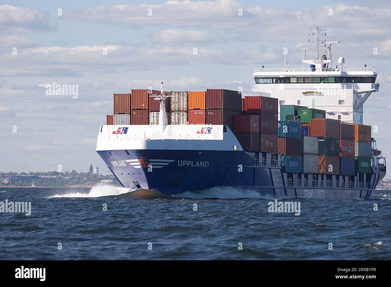 Container ship underway in the Gulf of Finland Stock Photo - Alamy