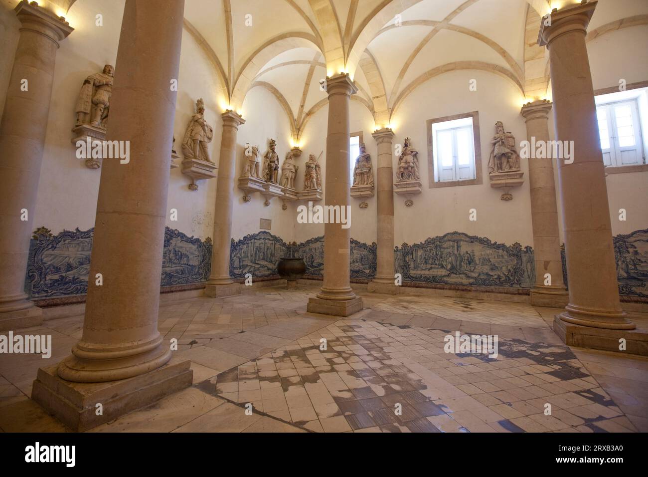 Alcobaca monastry hi-res stock photography and images - Alamy