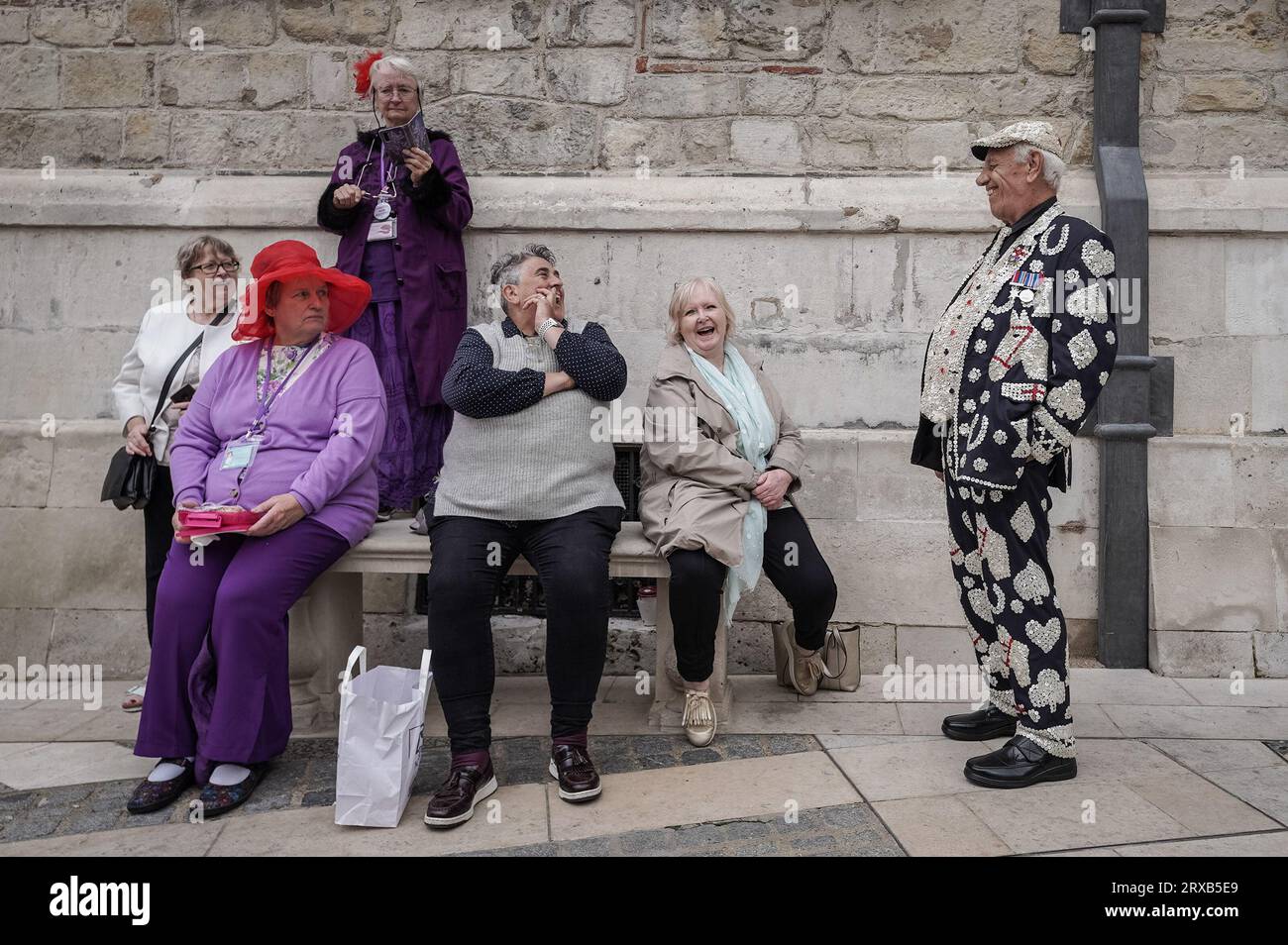 Costermongers hi-res stock photography and images - Alamy