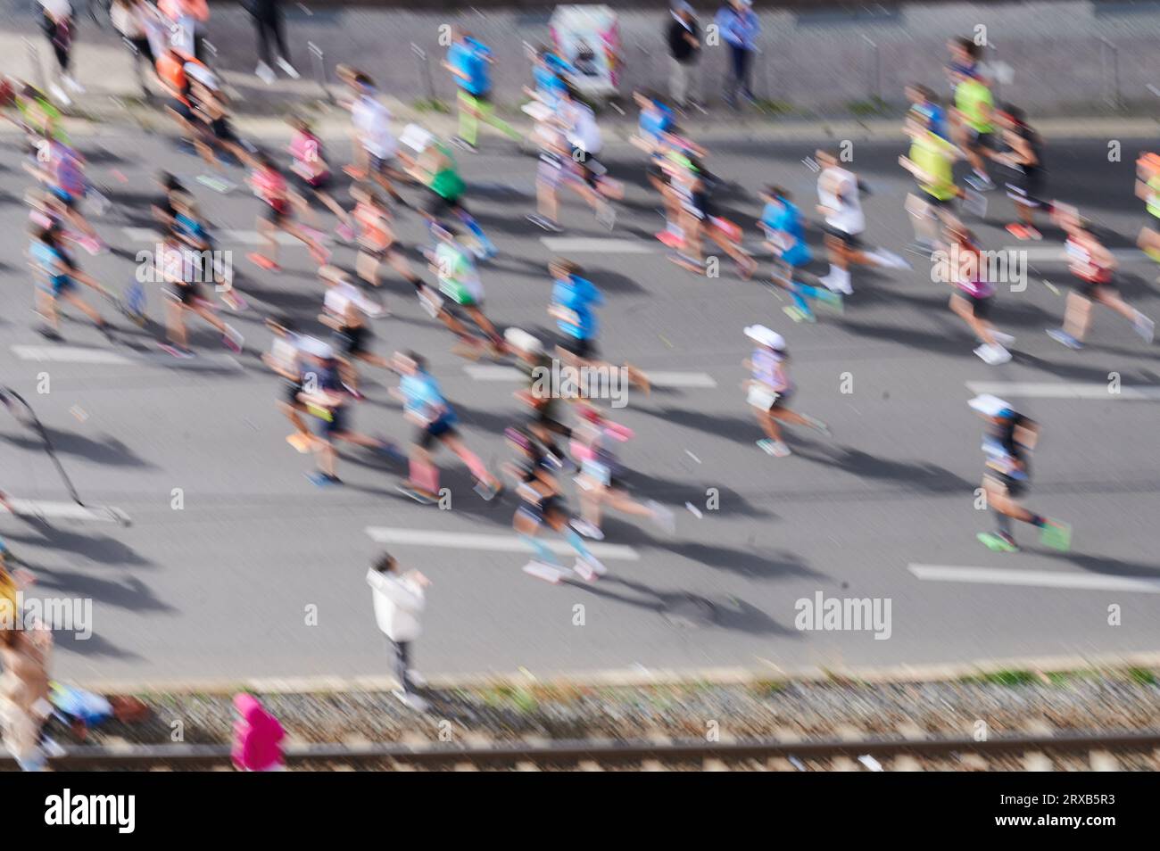 Berlin, Germany. 24th Sep, 2023. Marathon runners running at kilometer ...