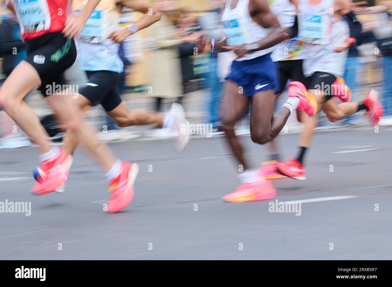 Berlin, Germany. 24th Sep, 2023. Marathon runners running at kilometer ...