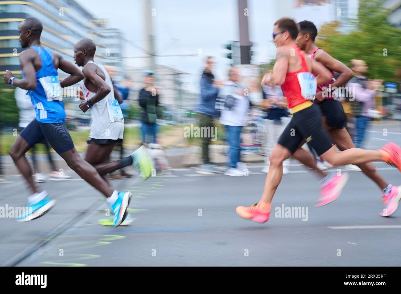 Berlin, Germany. 24th Sep, 2023. Marathon runners running at kilometer ...