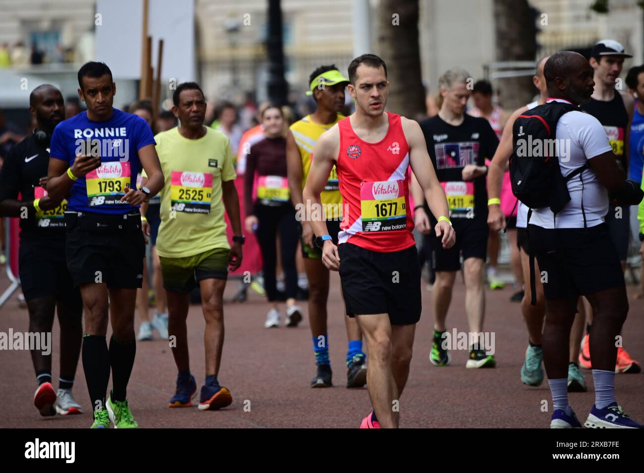 London, UK. 24th Sep, 2023. Thousands of runners Vitality London 10,000 ...