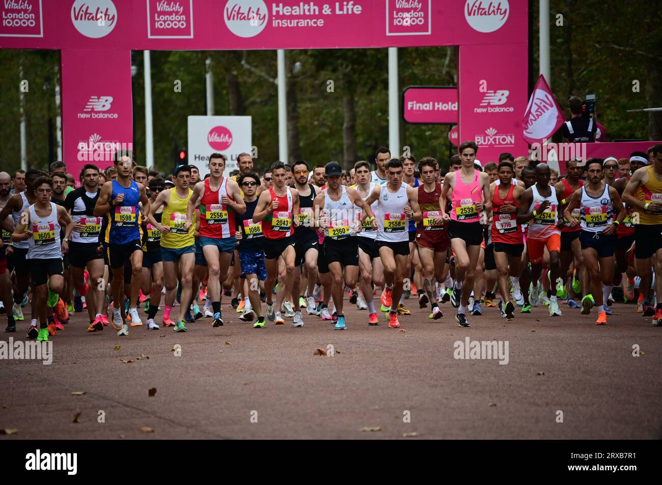 London, UK. 24th Sep, 2023. Thousands of runners Vitality London 10,000 ...