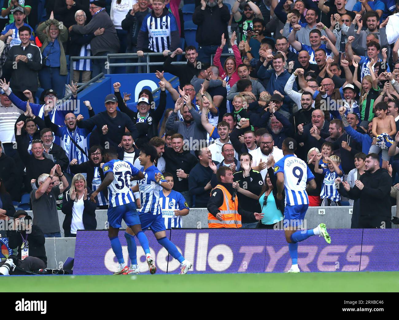 Kaoru mitoma celebrates hi-res stock photography and images - Alamy