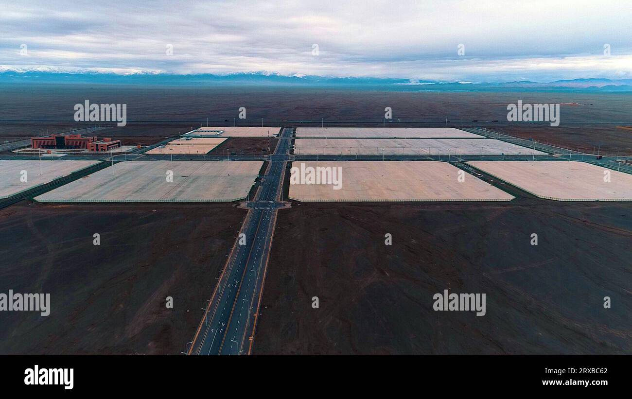 Hami, China. 24th Sep, 2023. HAMI, CHINA - SEPTEMBER 24, 2023 - Aerial ...