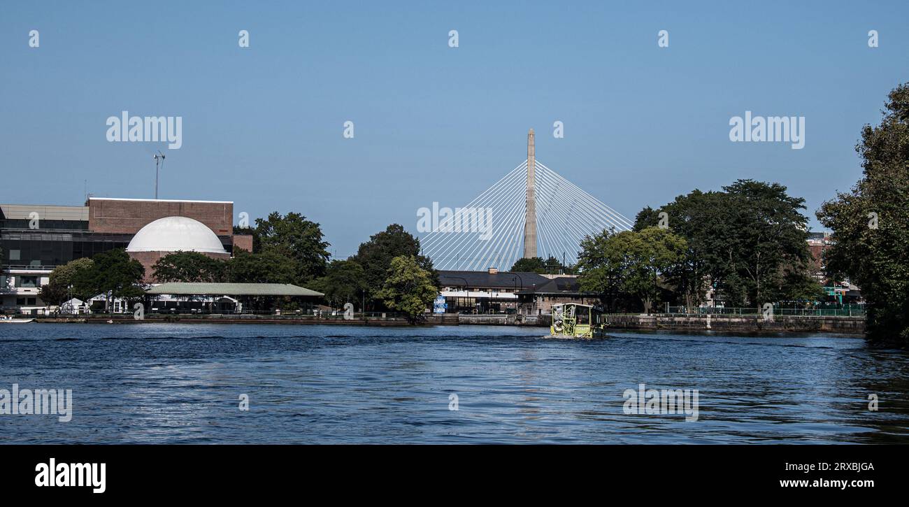 Boston massachusetts fall hi-res stock photography and images - Alamy