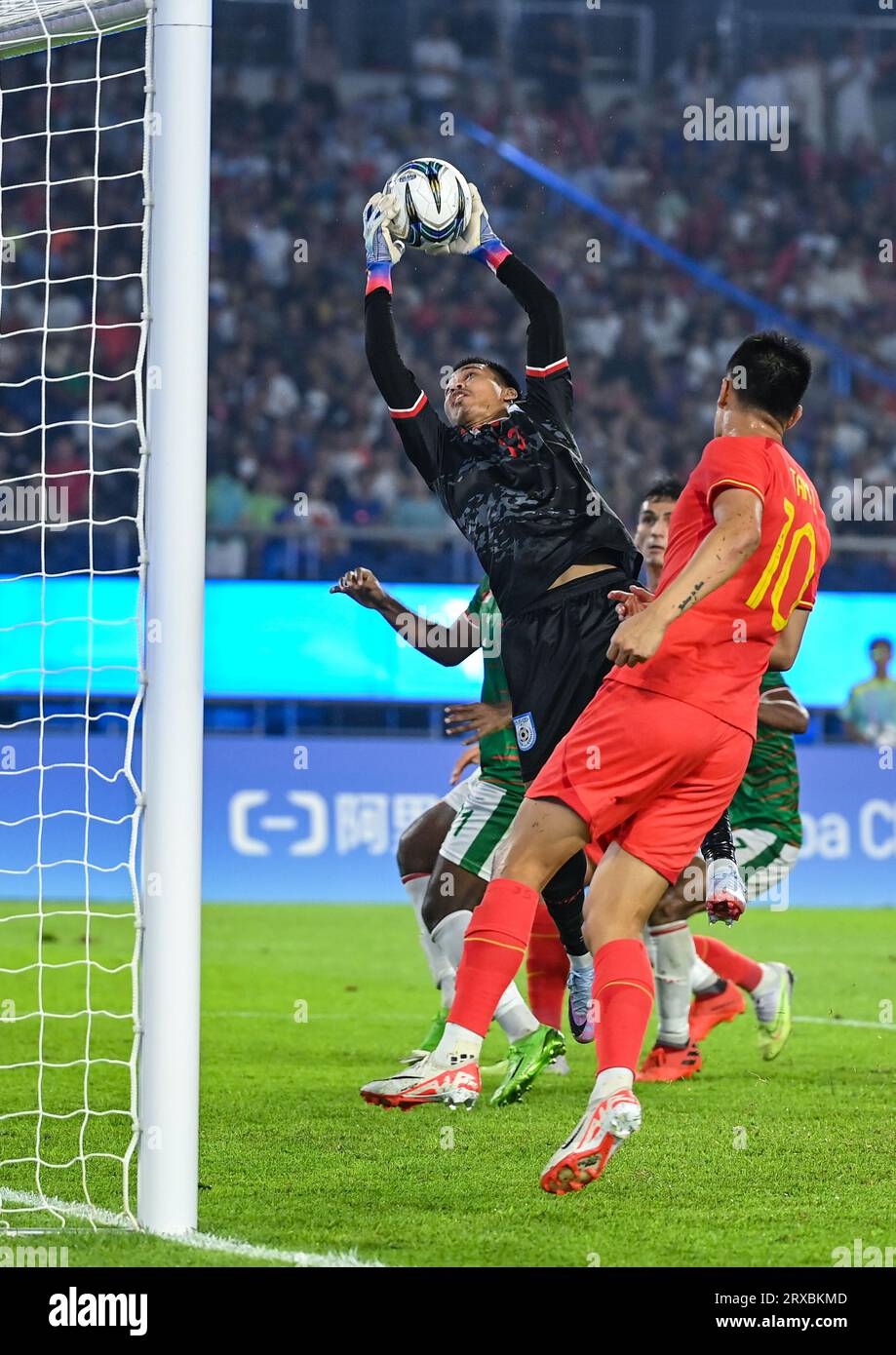 Hangzhou, China's Zhejiang Province. 24th Sep, 2023. Marma Mitul (1st ...