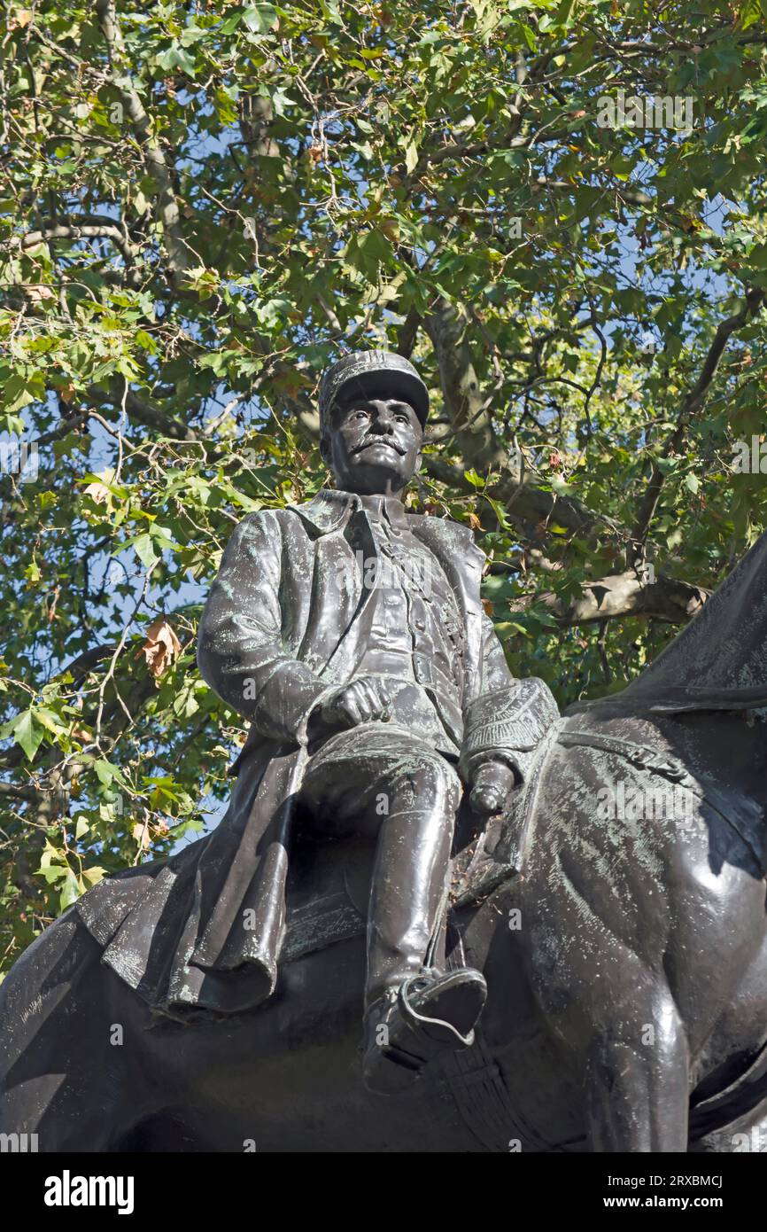 the 1930 equestrian statue of world war one supreme allied commander ...