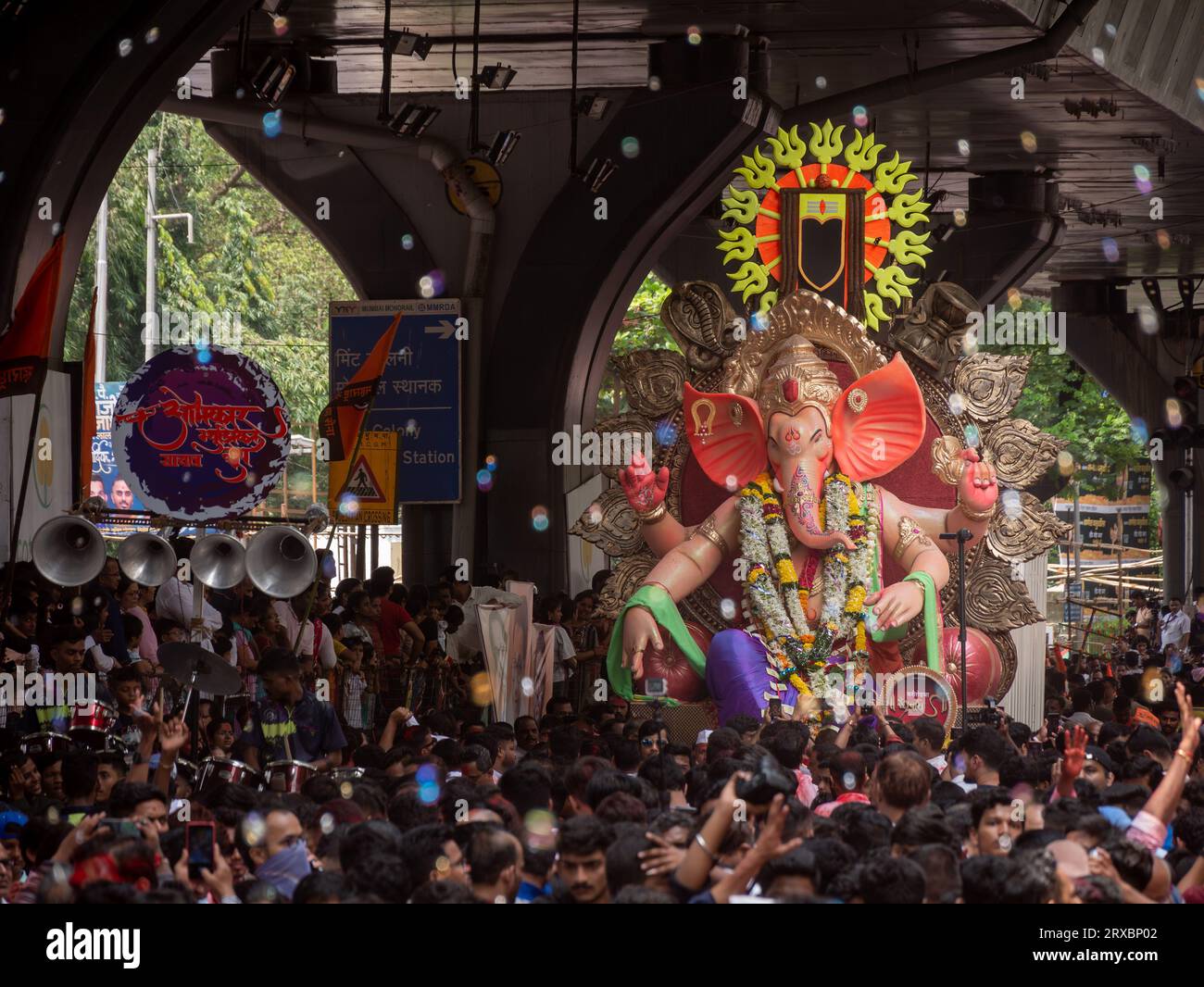 Mumbai, India - September 09,2022: Thousands of devotees bid adieu to ...