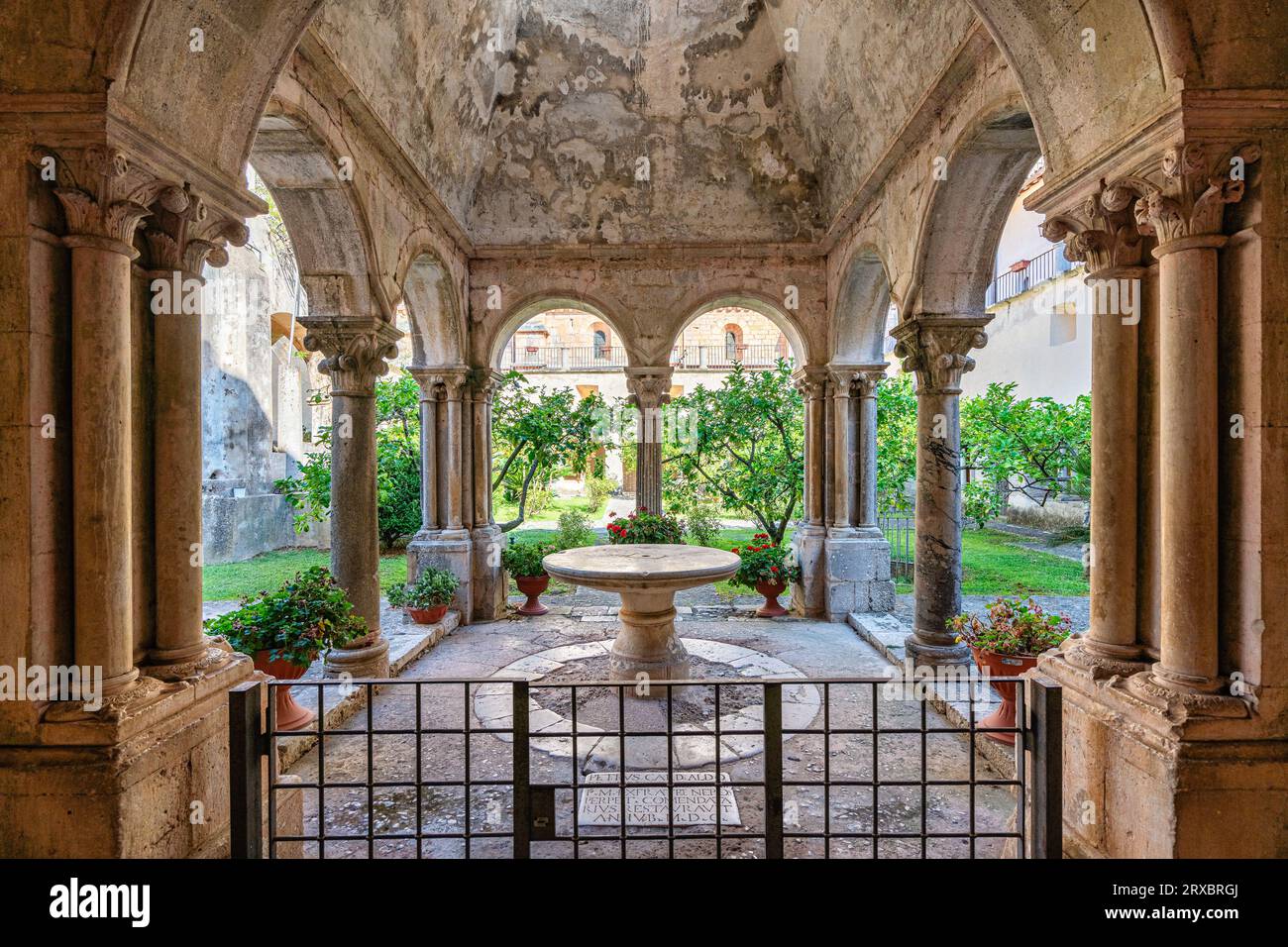 Fossanova facade hi-res stock photography and images - Alamy