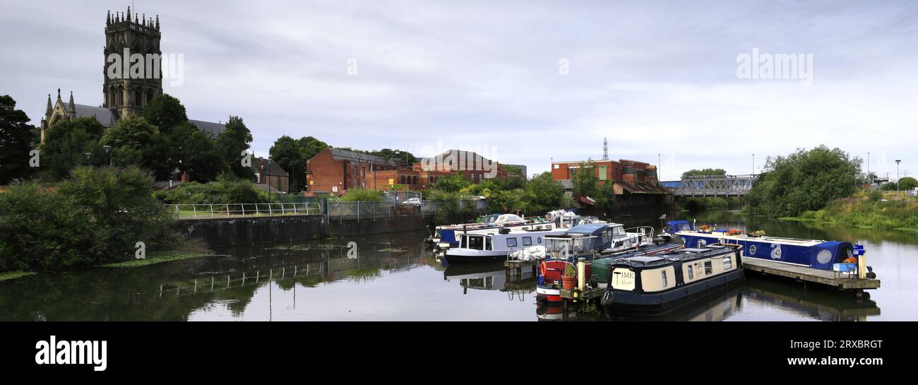 Narrowboats in Doncaster Wharf, river Don, South Yorkshire, England, UK ...