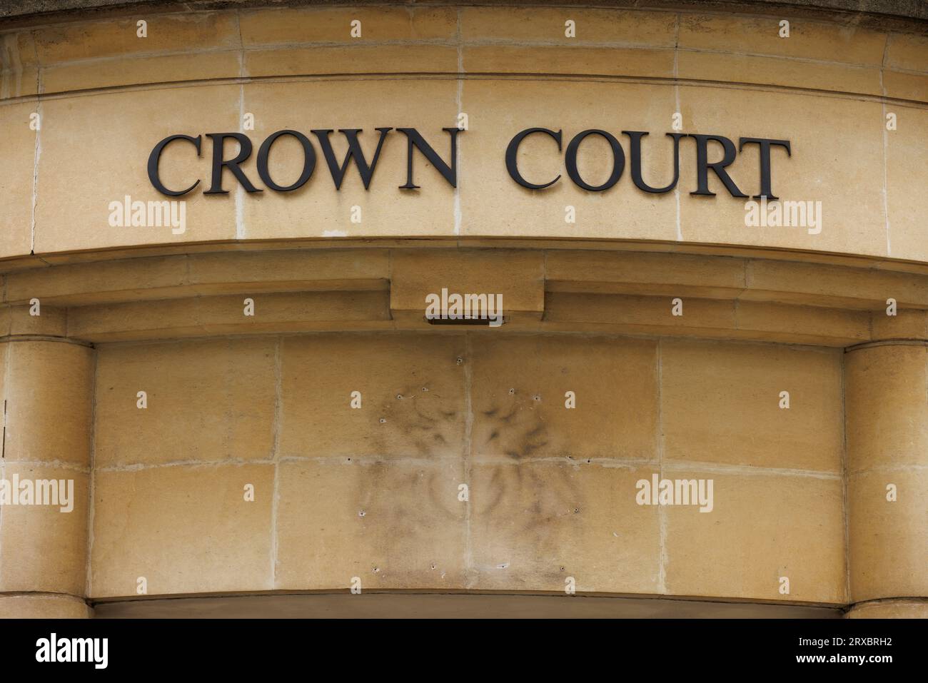 Netflix drama crown filming hi-res stock photography and images - Alamy