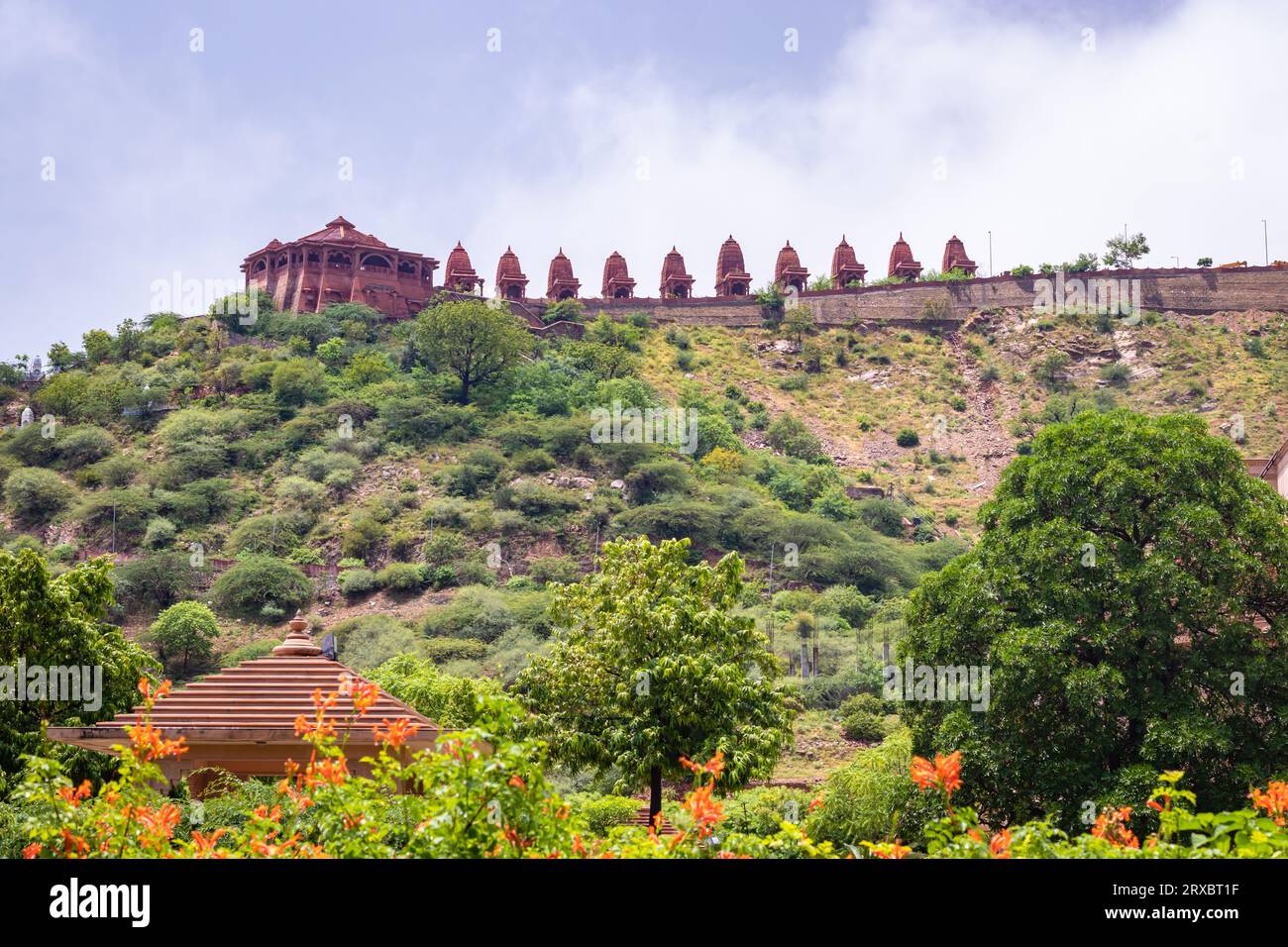 Jain temple architecture hi-res stock photography and images - Alamy