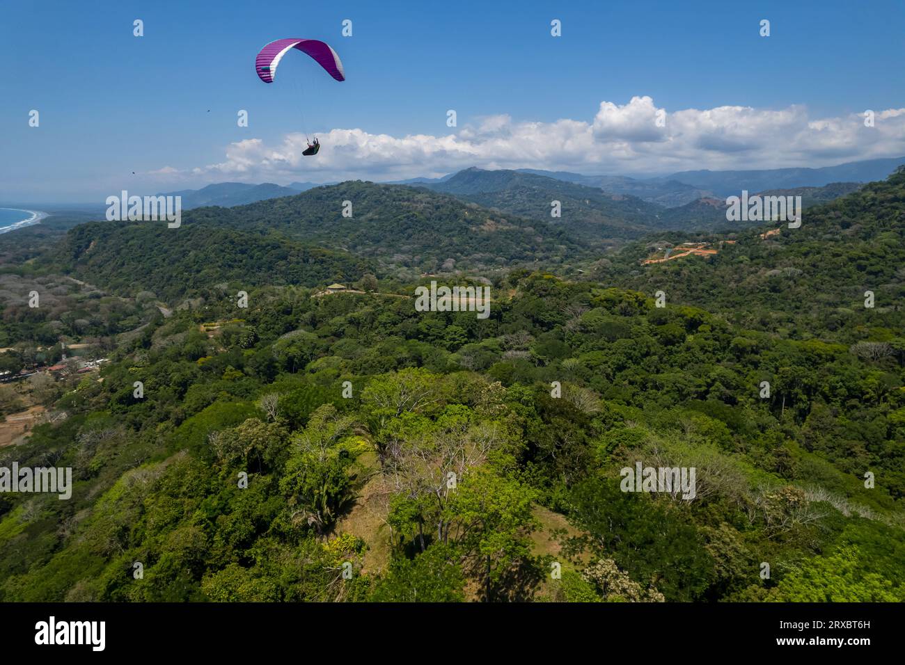 Aerial dominical costa rica hi-res stock photography and images - Alamy