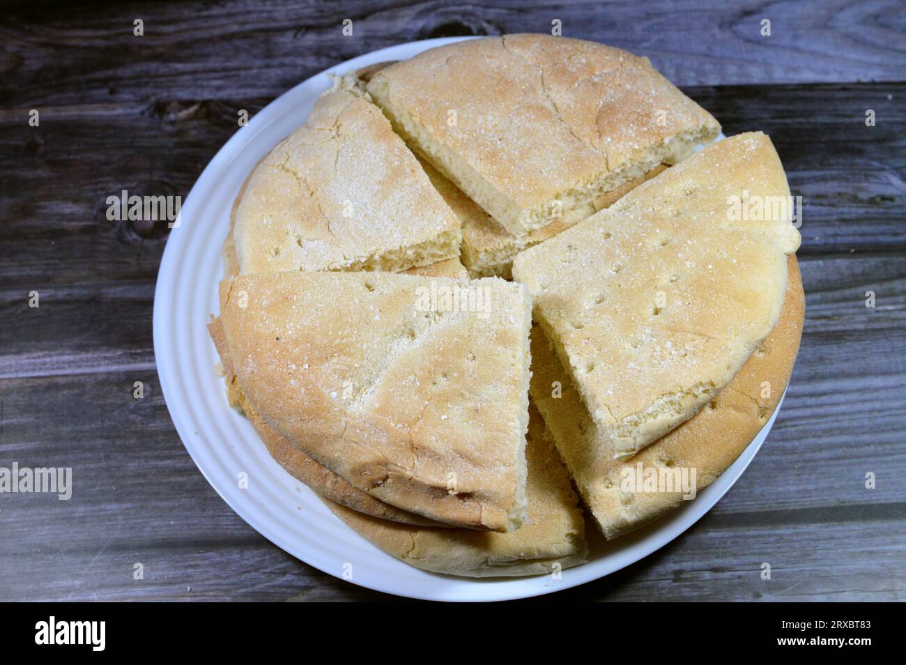 Cornbread, a quick bread made with cornmeal, the cuisine of the ...