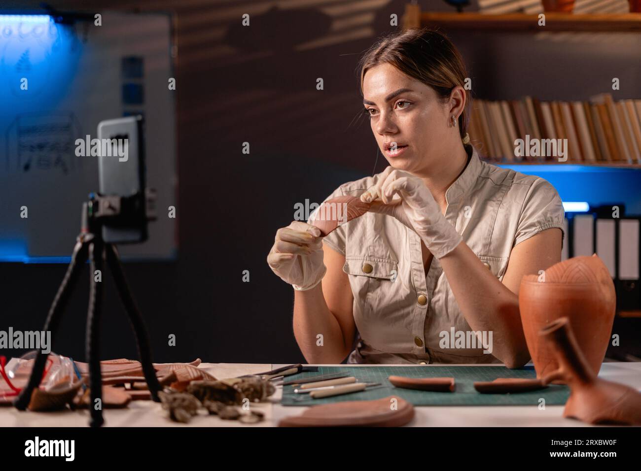 Artifact technology study hi-res stock photography and images - Alamy