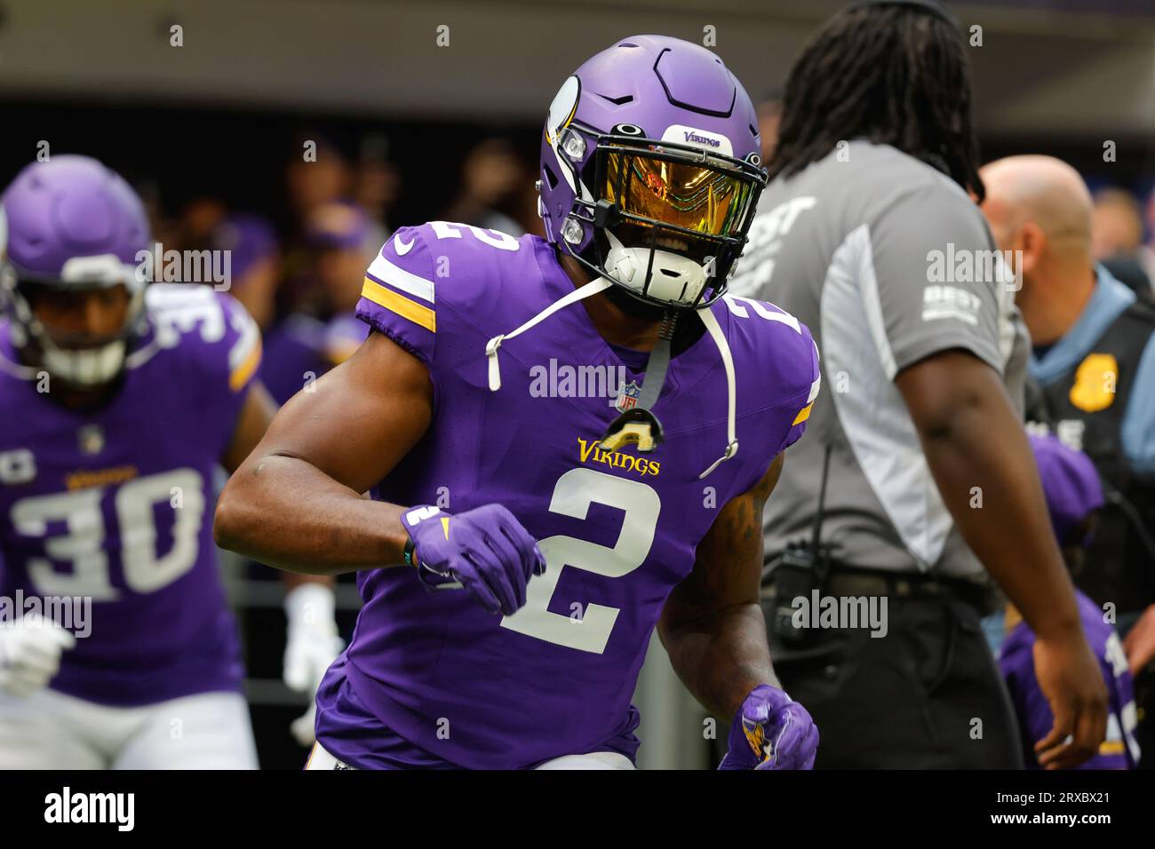 Minnesota Vikings running back Alexander Mattison (2) runs onto the ...