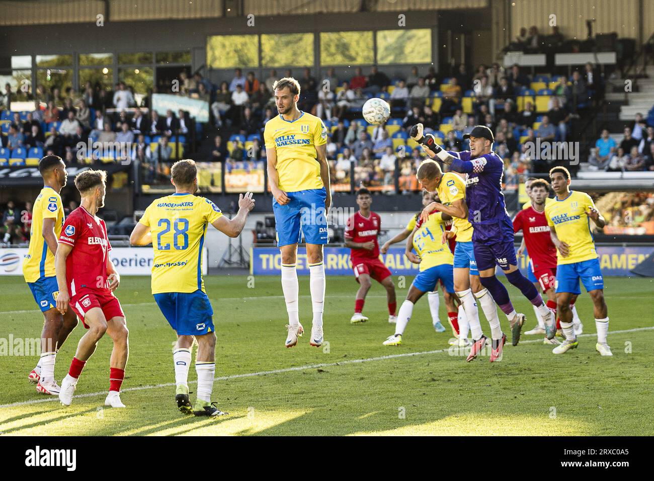 WAALWIJK - 24-09-2023. Mandemakers stadium. Eredivisie voetbal season ...