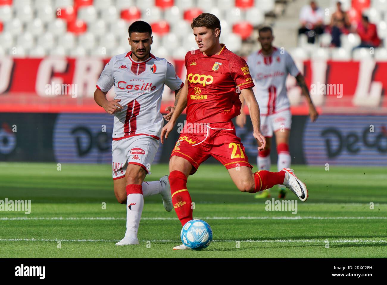 Bari, Italy. 24th Sep, 2023. Marco Pompetti (US Catanzaro 1929) and ...