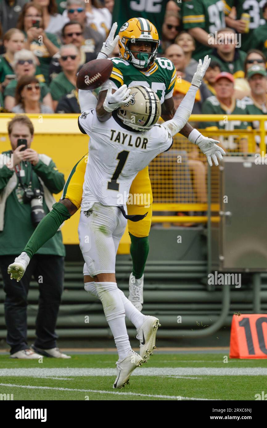 New Orleans Saints cornerback Alontae Taylor (1) breaks up a pass ...