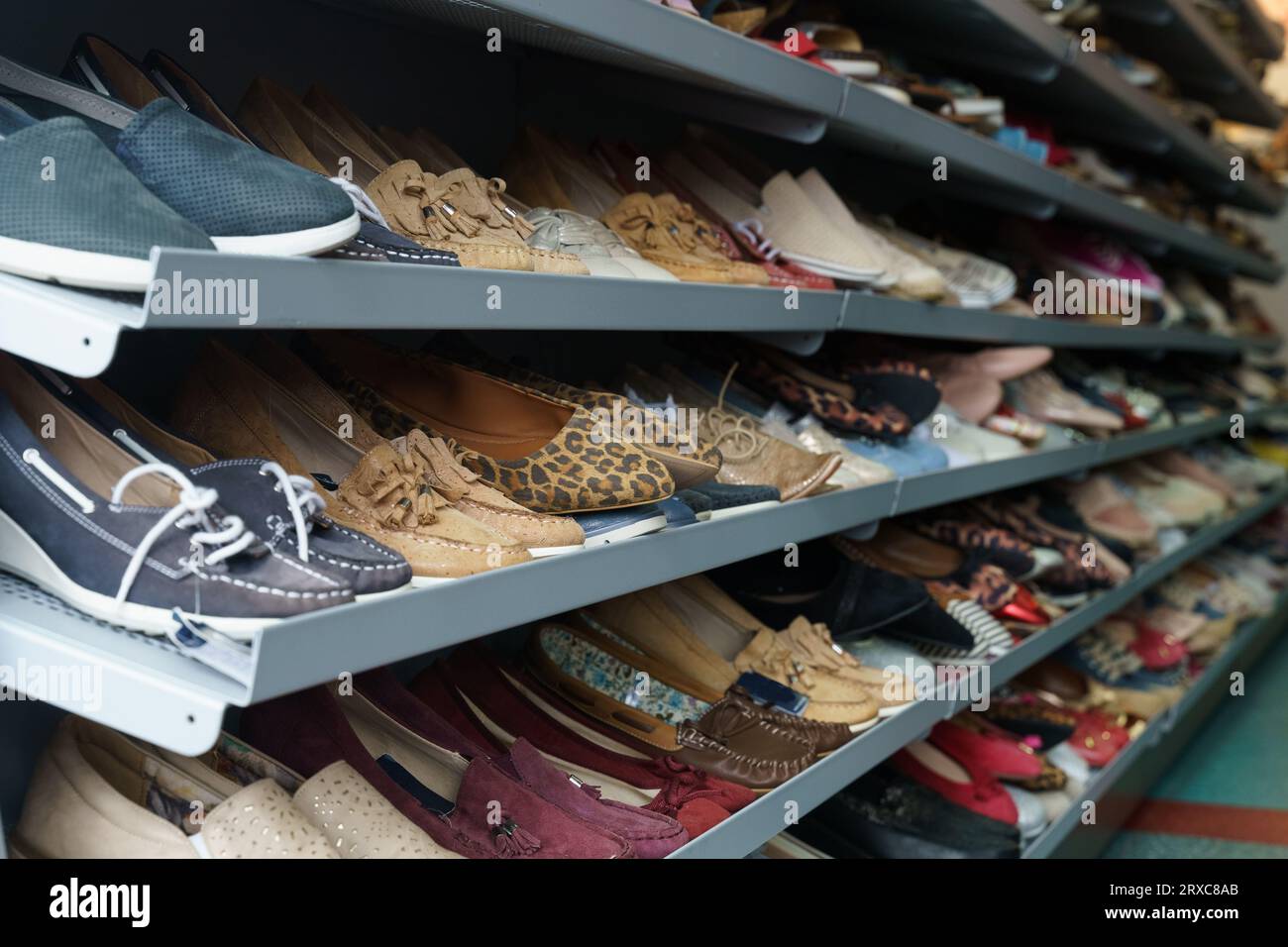 Heel counter hi-res stock photography and images - Alamy