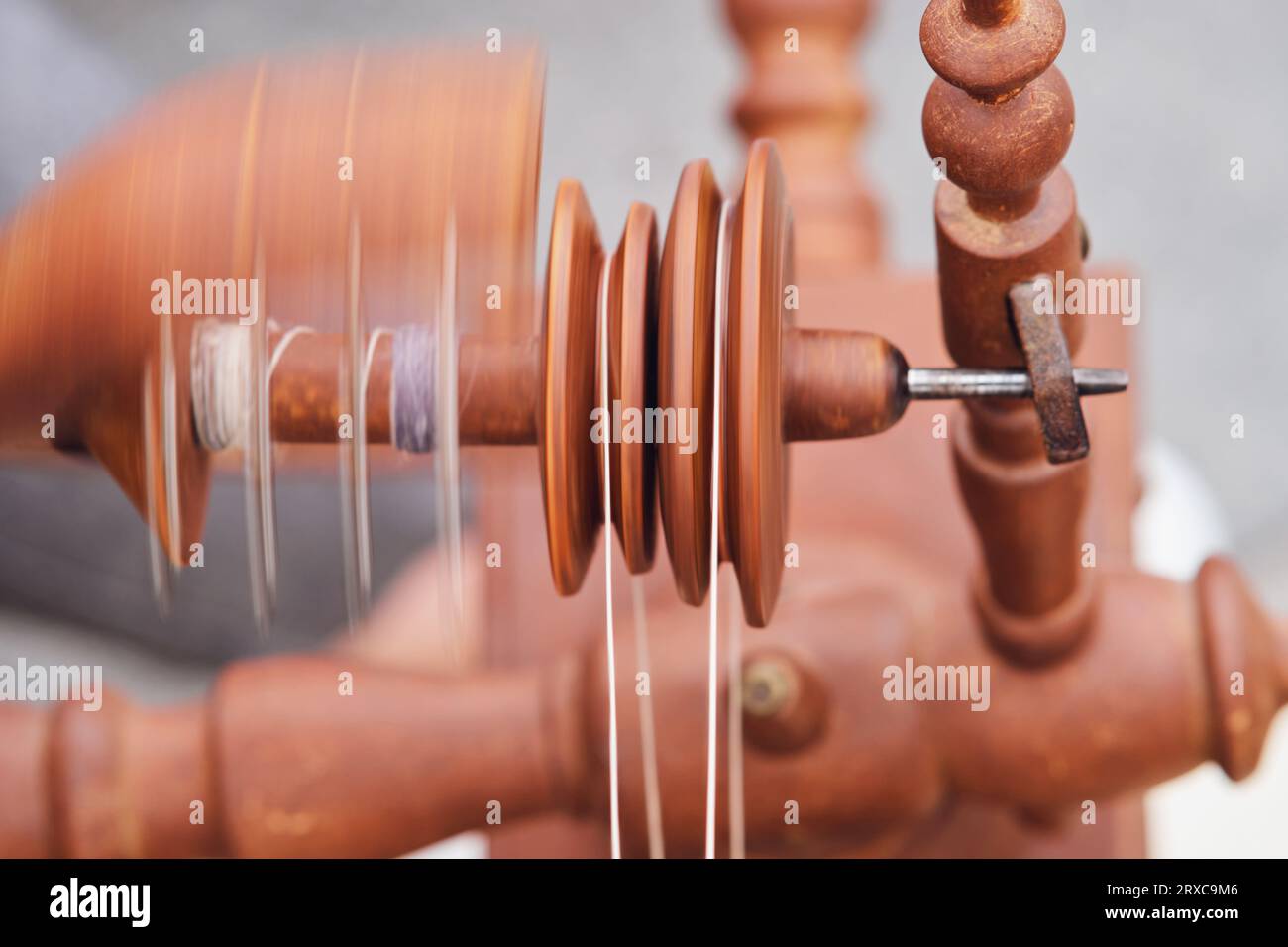 Spinning needles hi-res stock photography and images - Alamy