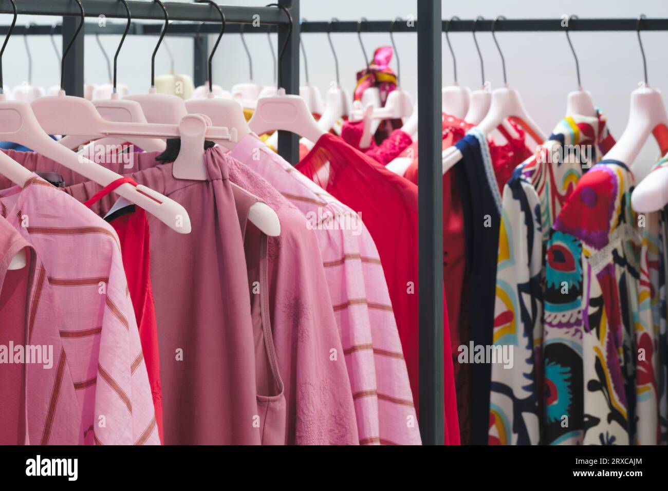 Changing room yellow shirt hi-res stock photography and images - Alamy