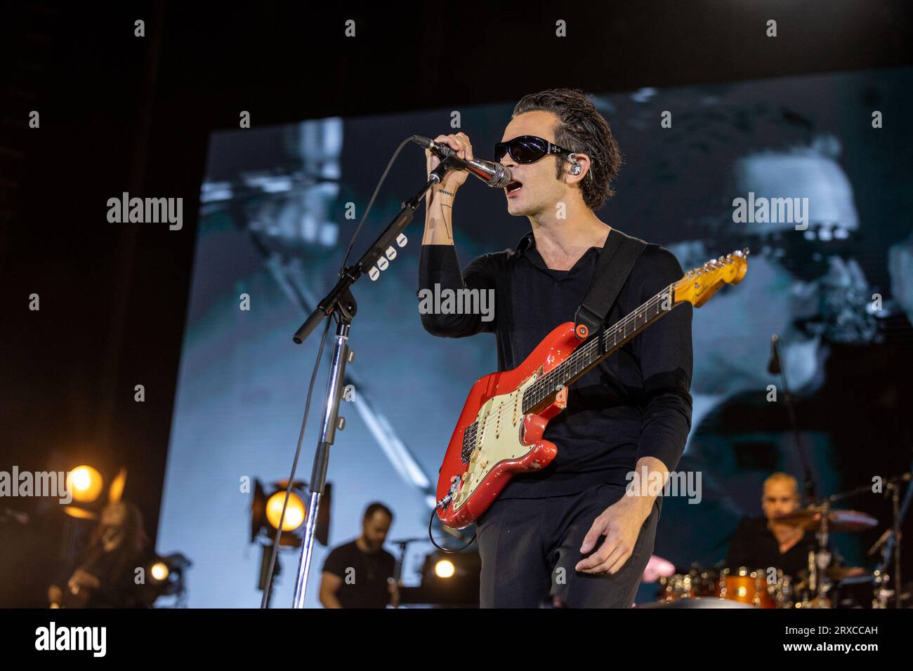 Matty healy 2023 hi-res stock photography and images - Alamy