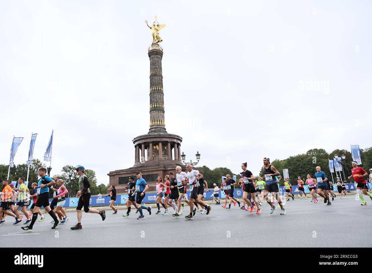 47 berlin marathon hi-res stock photography and images - Alamy
