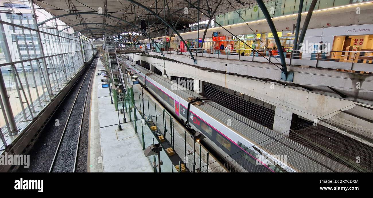 Lille europe tgv station hi-res stock photography and images - Alamy