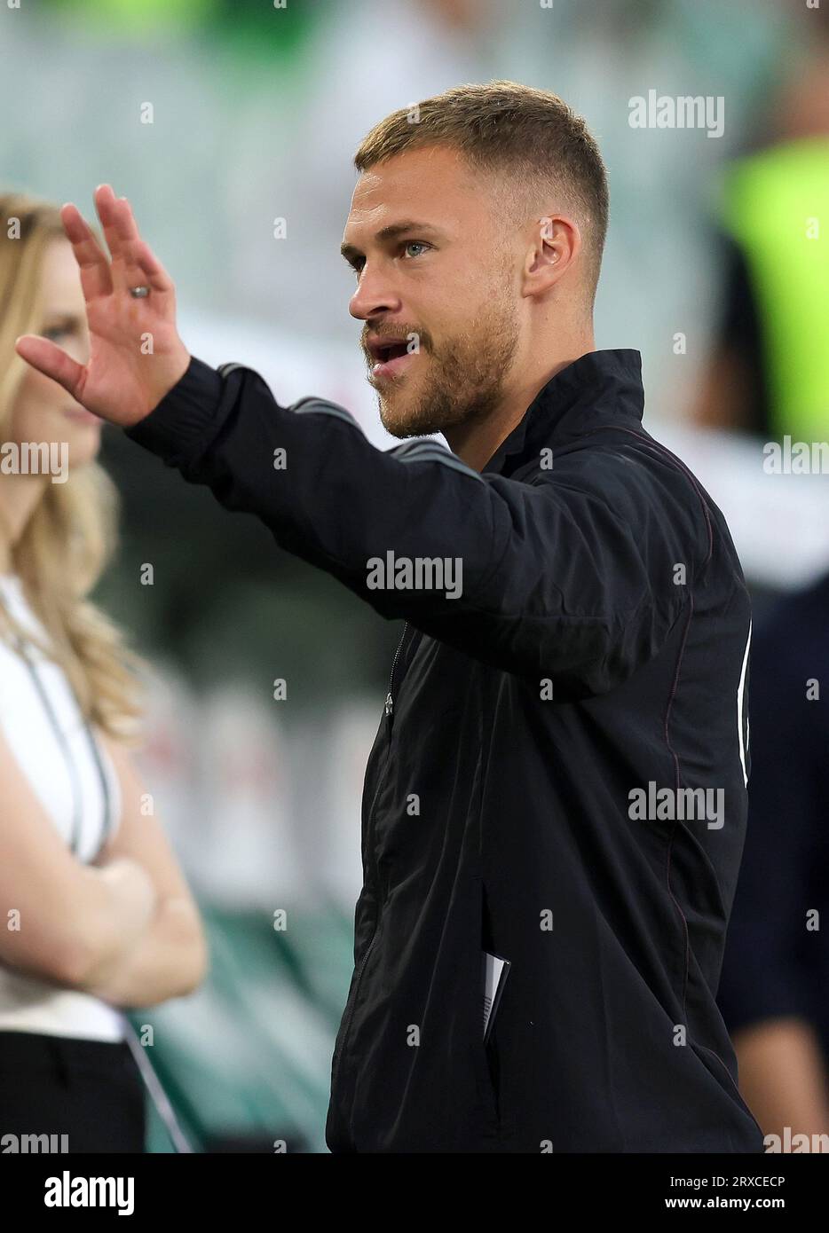 Joshua Kimmich of Germany kommt ins Stadion Deutschland vs Japan ...