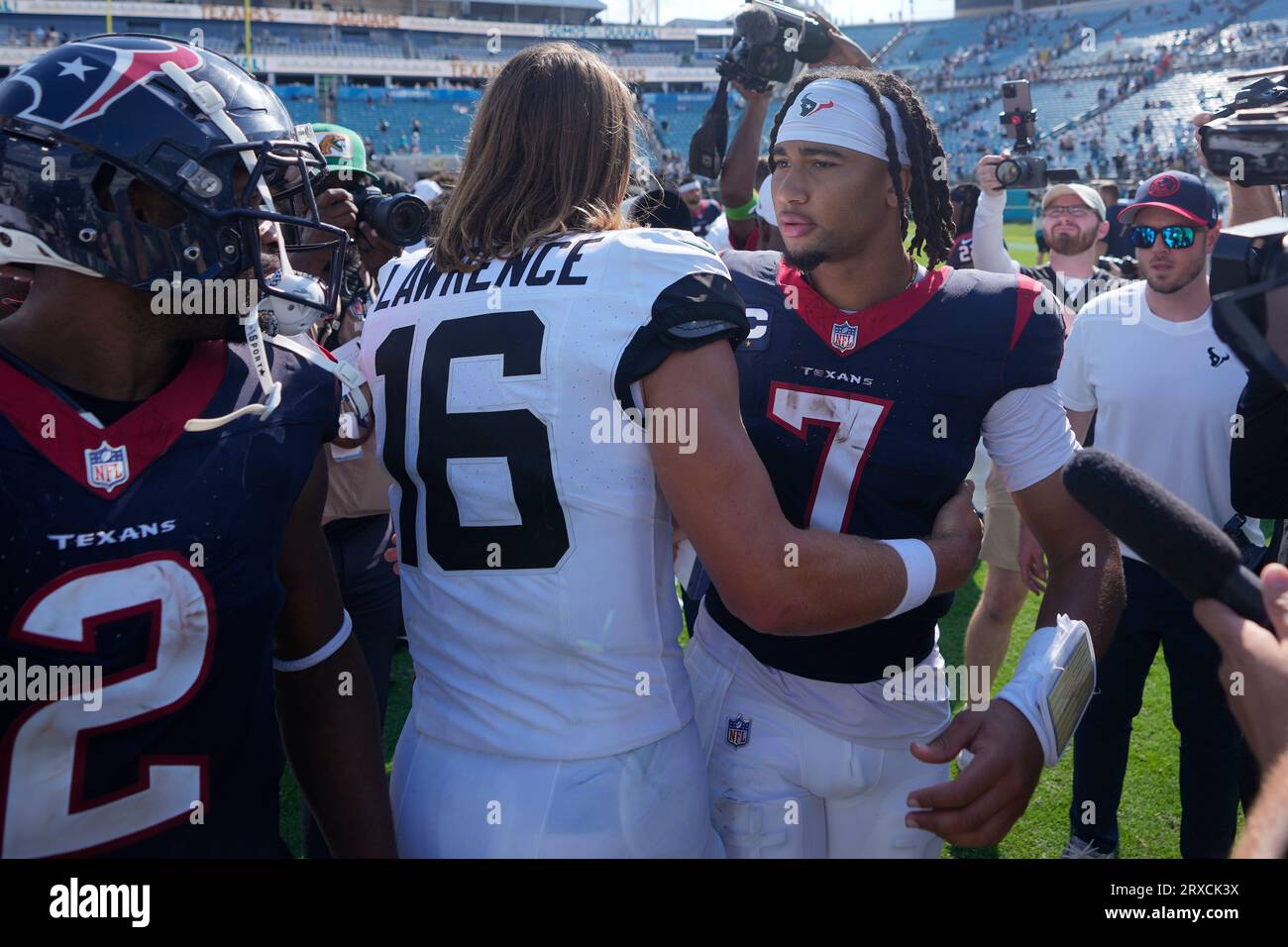 Houston Texans quarterback C.J. Stroud (7) and Jacksonville Jaguars ...
