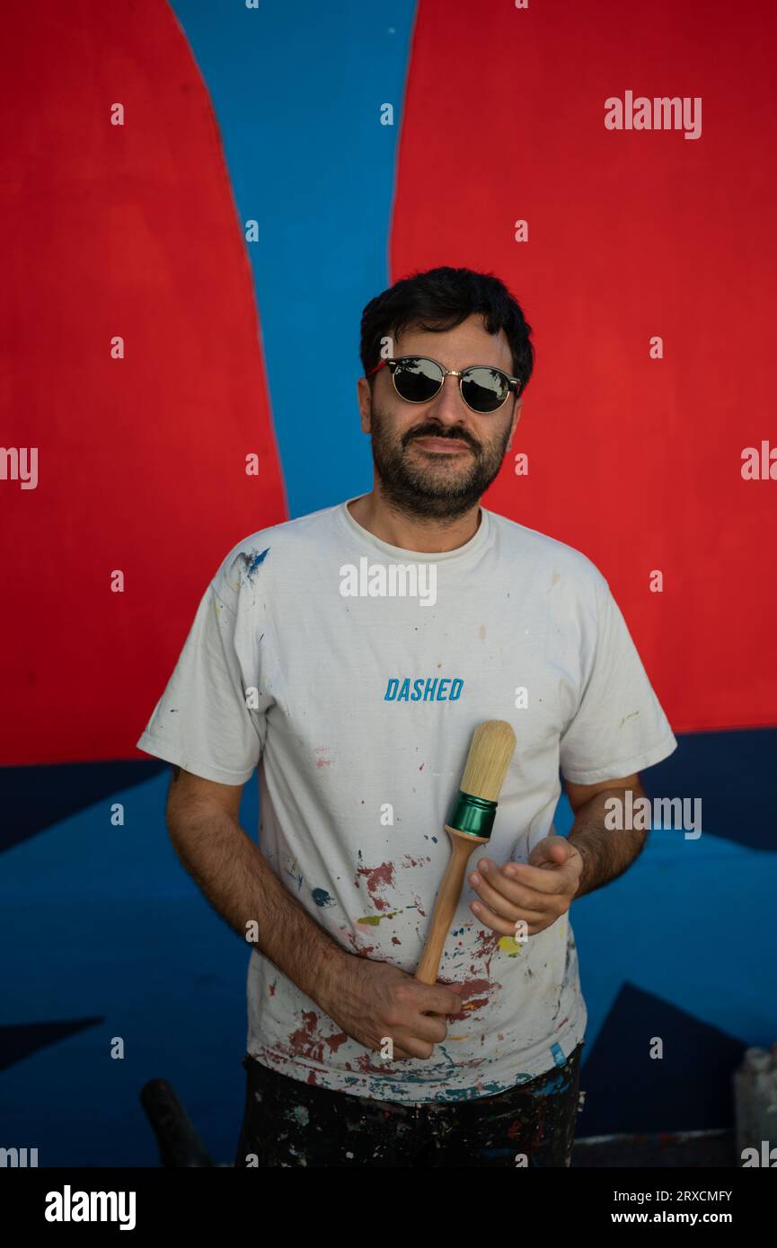 Italian artist Giulio Vesprini at Asalto International Urban Art ...