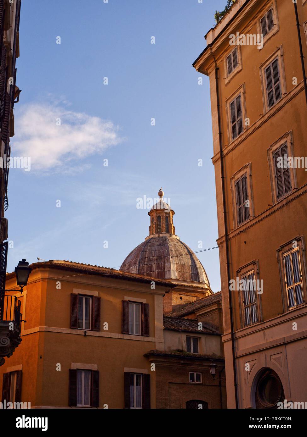 Building facades and architecture in Rome, Italy Stock Photo - Alamy