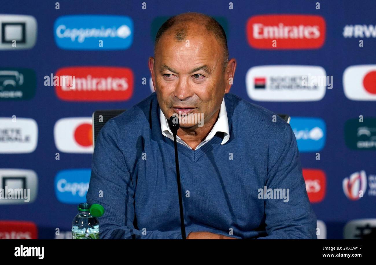 Australia head coach Eddie Jones speaks during a post-match press ...