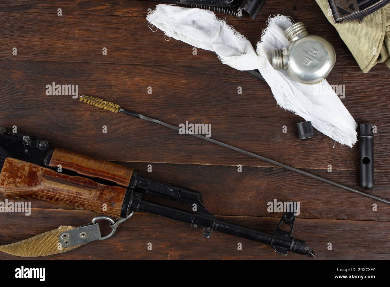 Machine gun disassembly hi-res stock photography and images - Alamy