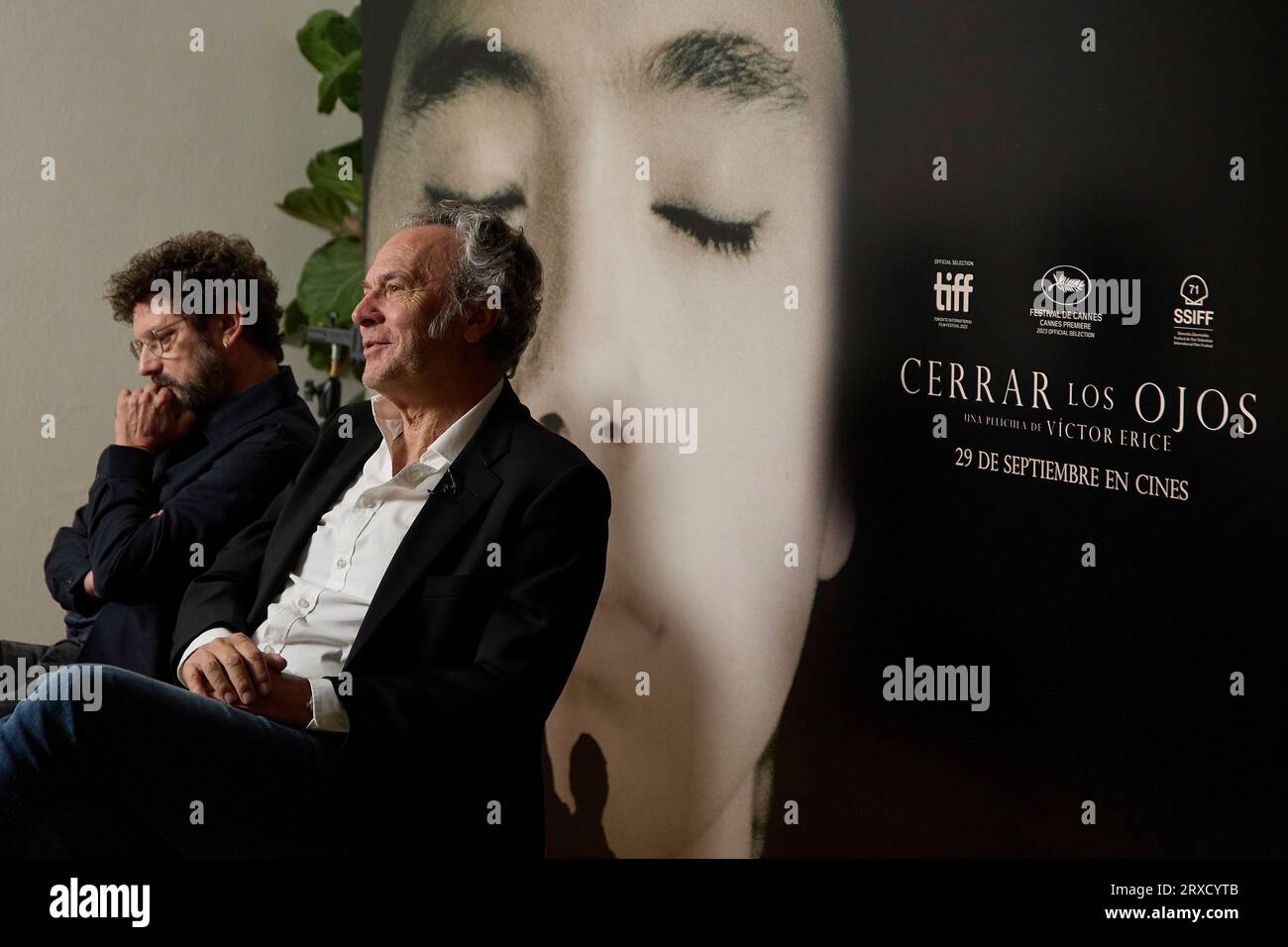 Film director Víctor Erice (l) and actor José Coronado (r) during an ...