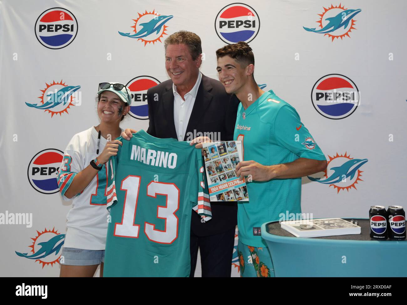 IMAGE DISTRIBUTED FOR PEPSICO - Miami Dolphins legend Dan Marino comes ...