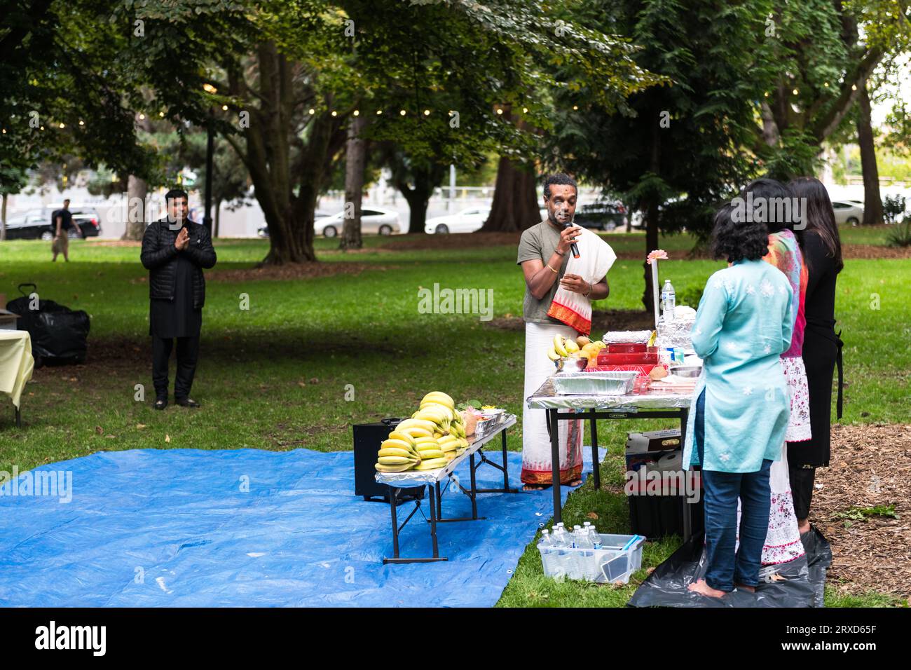 Seattle, USA. 24th Sep 2023. The UTSAV community gather in Denny Park ...
