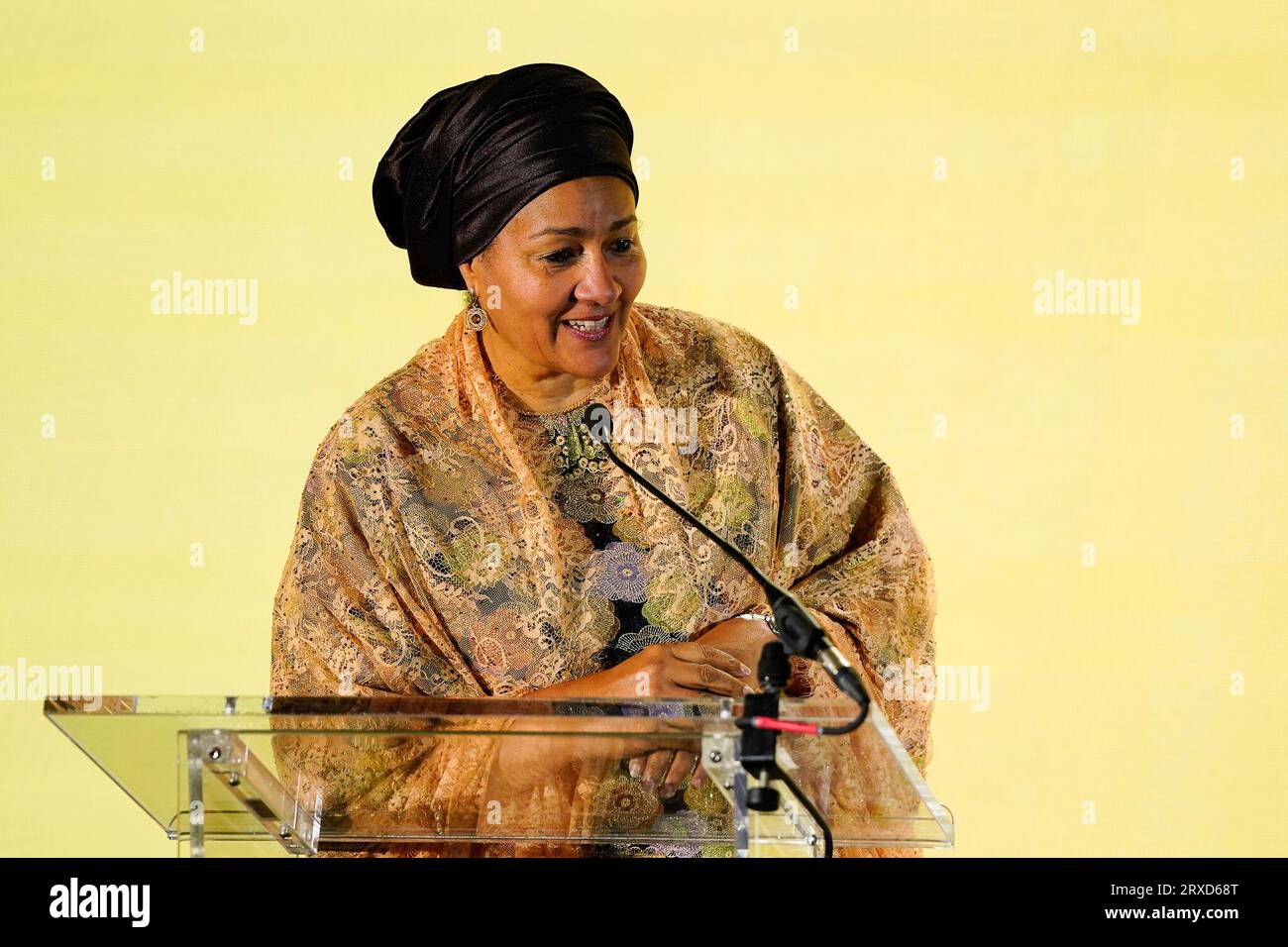 Amina noor hi-res stock photography and images - Alamy