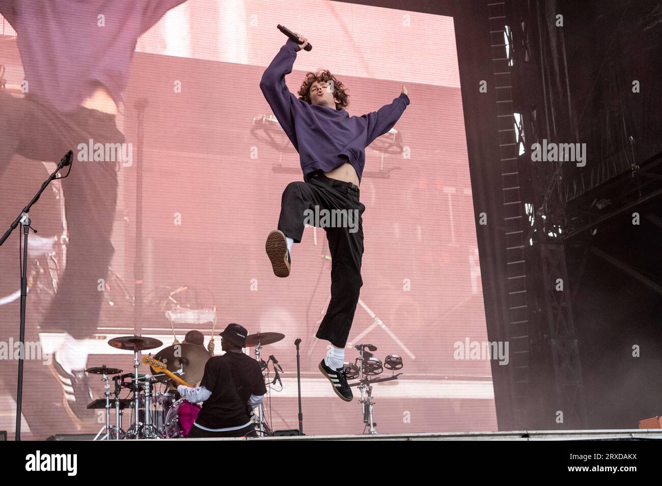 Brendan Yates of Turnstile performs during Louder Than Life Music ...