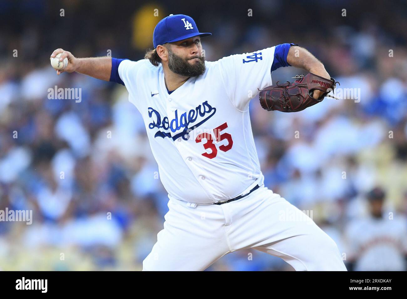 LOS ANGELES, CA - SEPTEMBER 21: Los Angeles Dodgers pitcher Lance Lynn ...