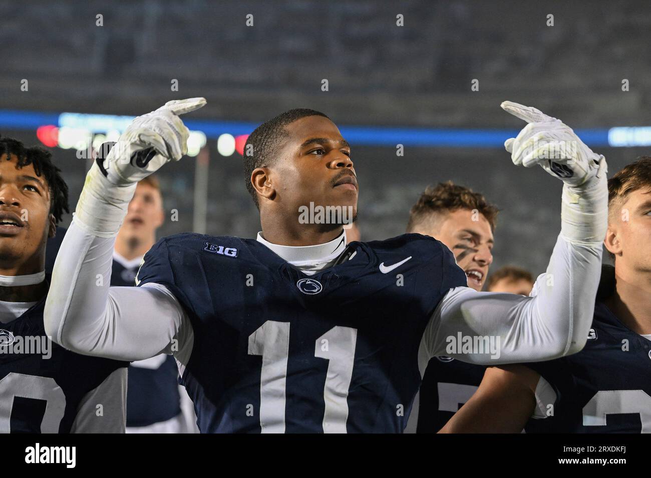 Penn State linebacker Abdul Carter (11) celebrates a 31-0 win over Iowa ...
